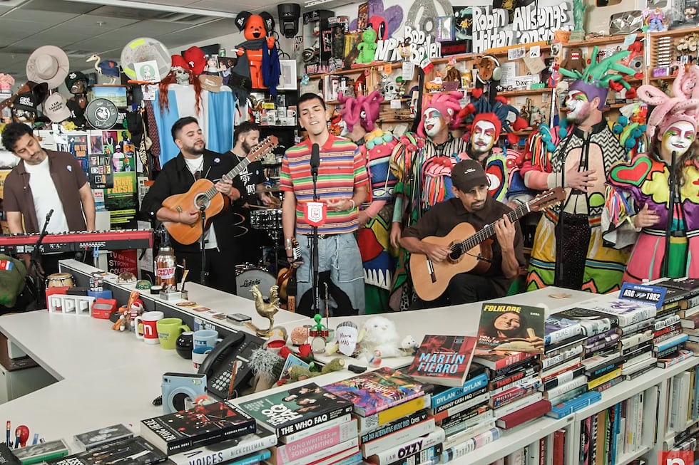 Milo J llevó el folklore al Tiny Desk con referencias a Mercedes Sosa y ...