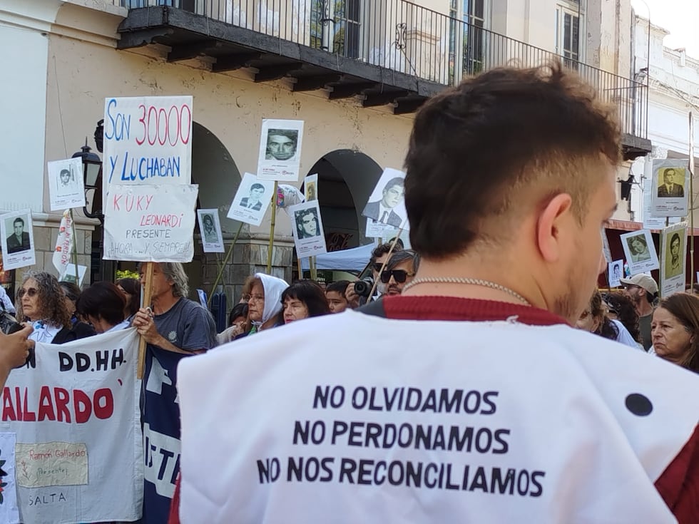 Juzgan a un represor por la matanza de dos militantes políticos – Página|12